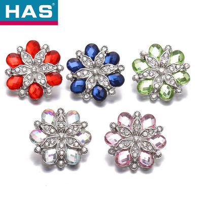 China flower shaped buttons factory